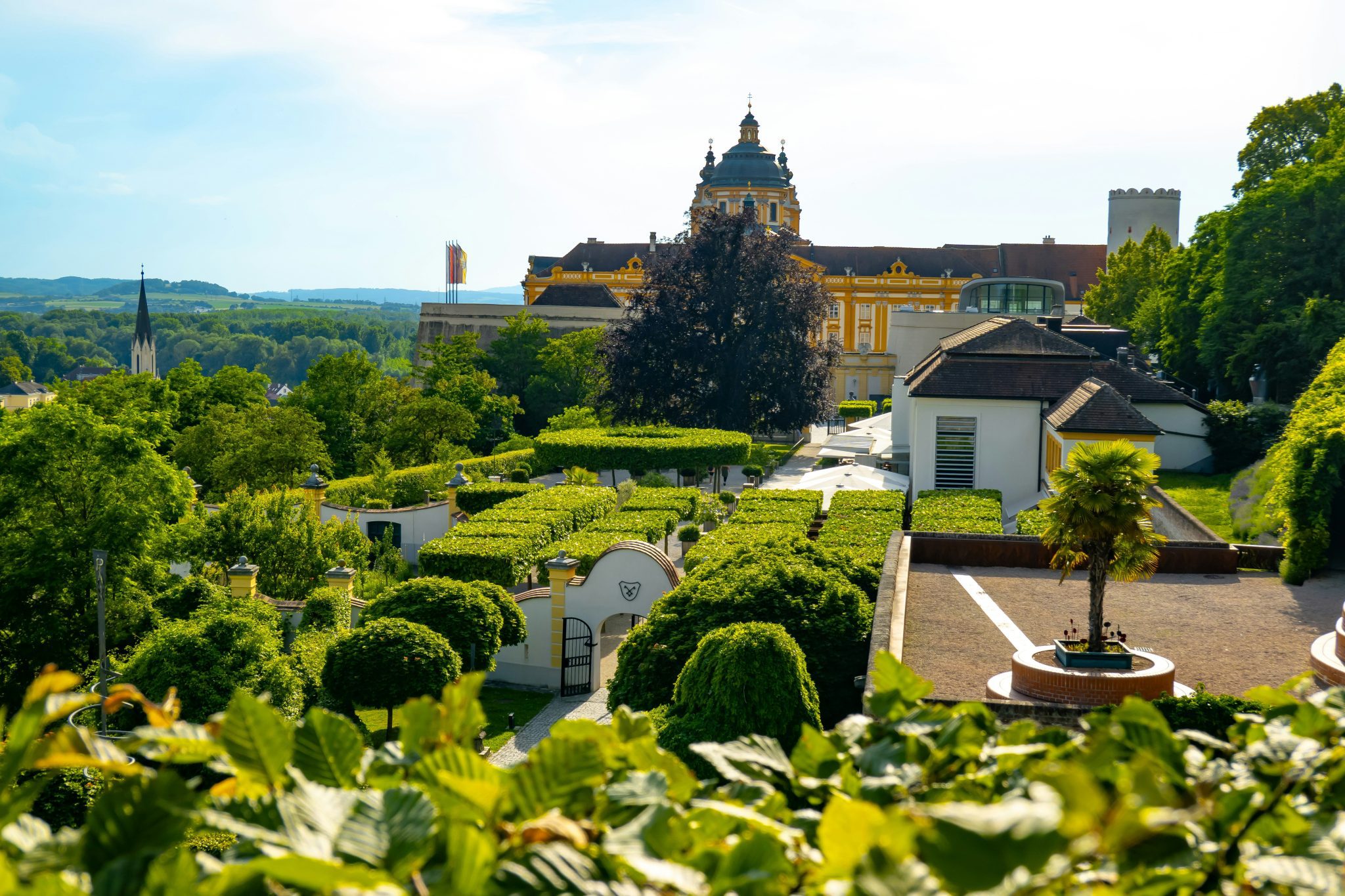 Vienna to Melk Day Trip – Why This 1-Hour Escape Is Totally Worth It (Full Guide)